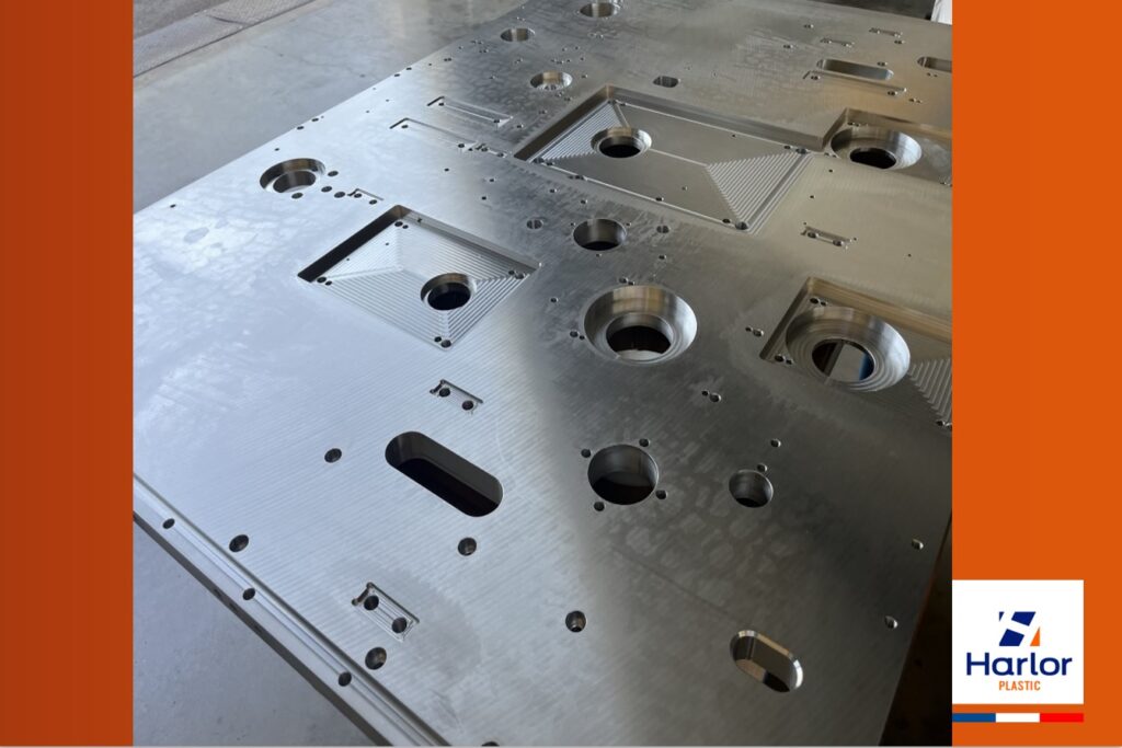 USINAGE DE GRANDE PLAQUE ALUMINIUM FRAISEE - HARLOR PLASTIC